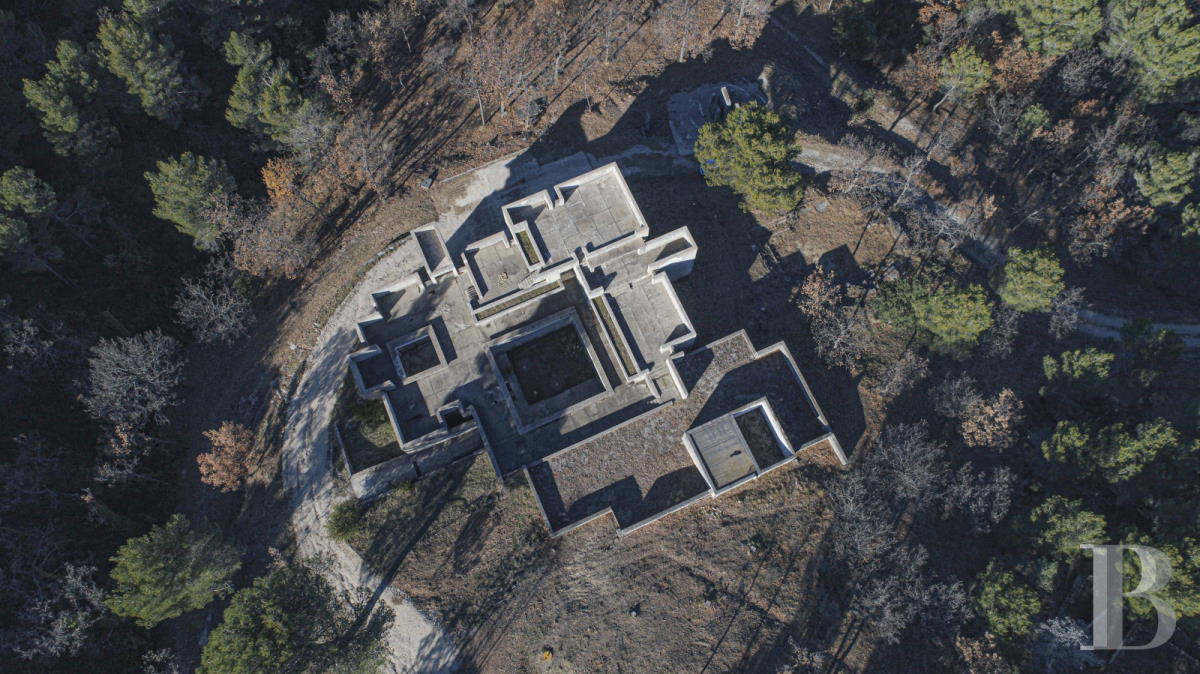 Striking 1960’s Brutalist Concrete Lair For Sale in South Eastern ...